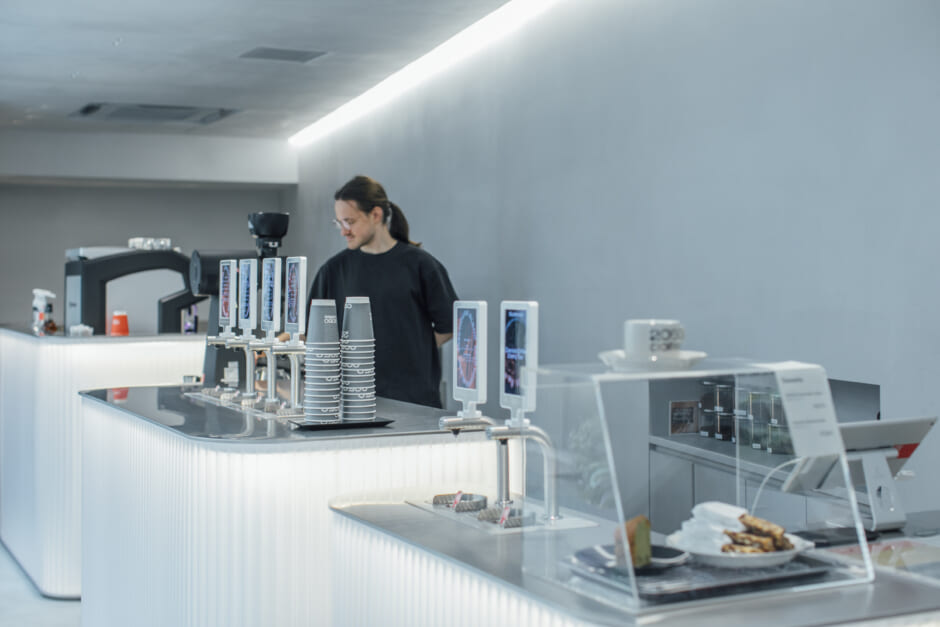 10秒でスペシャルティコーヒーが飲めるお店。“2050 COFFEE”が目指す、コーヒーの未来とは？ - 2050 MAGAZINE